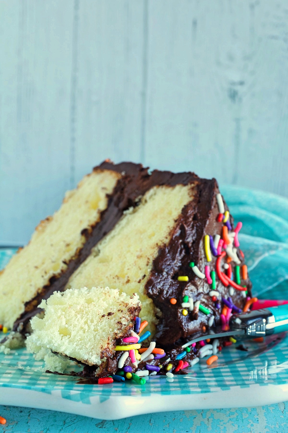Light and Fluffy Yellow Cake - My Country Table