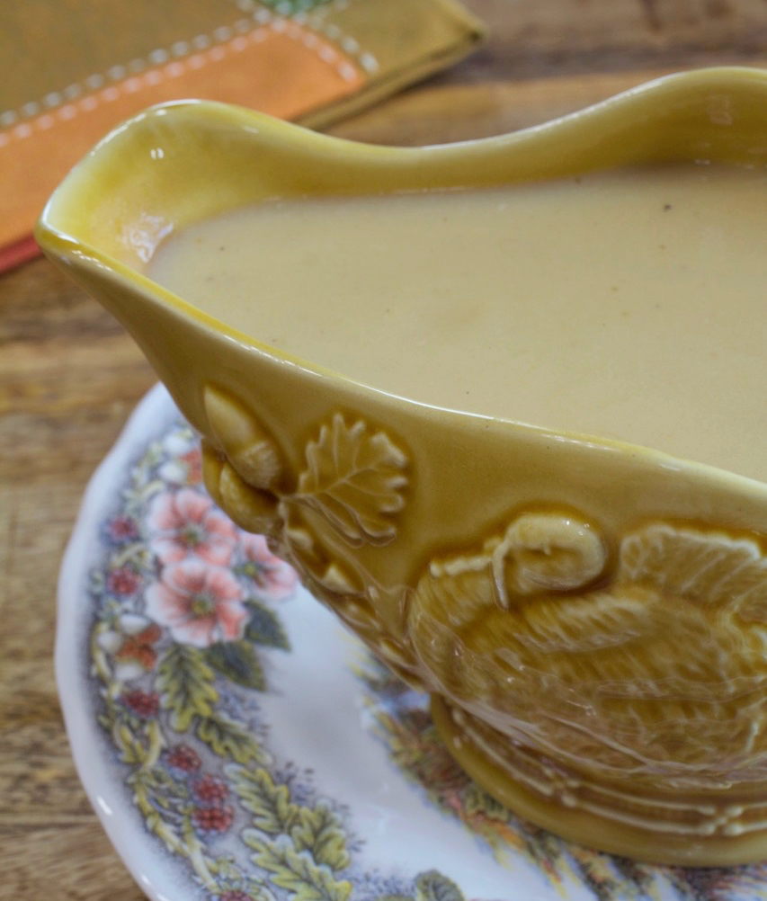 No-Fail Turkey Milk Gravy - My Country Table